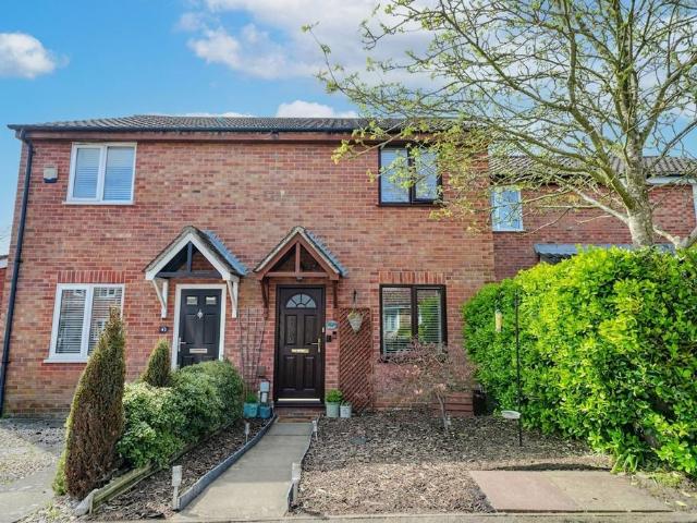 2 bedroom terraced house for sale
