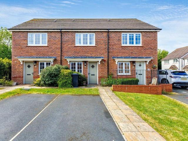 2 bedroom terraced house for sale