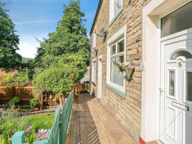 2 bedroom terraced house for sale