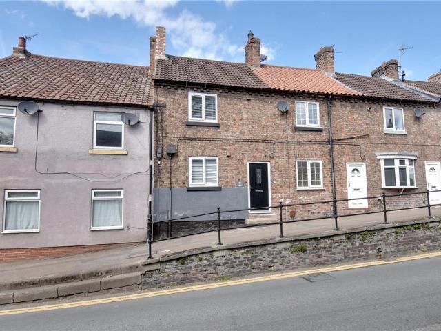 2 bedroom terraced house for sale