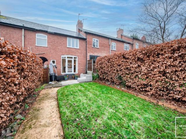 2 bedroom terraced house for sale