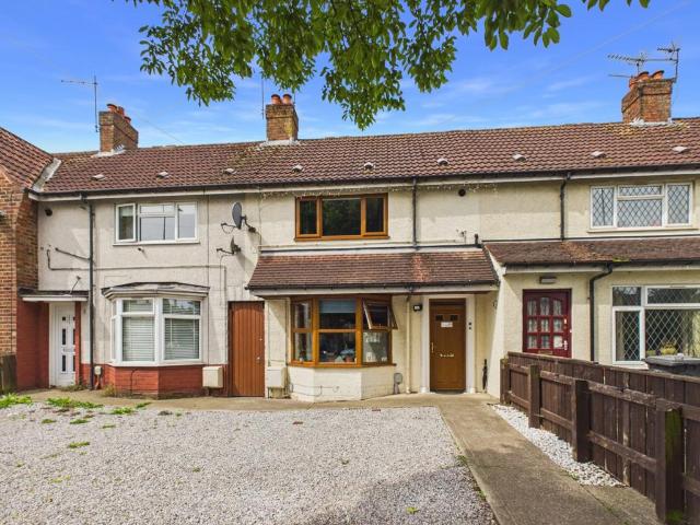 2 bedroom terraced house for sale