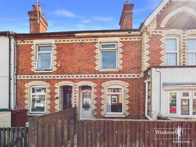 2 bedroom terraced house for sale