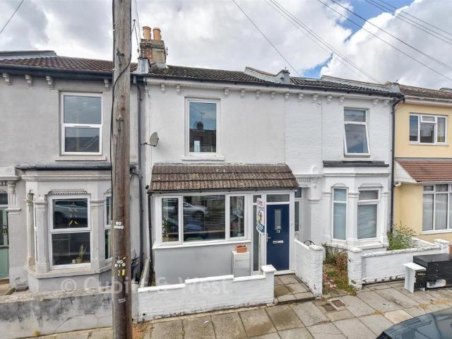 2 bedroom terraced house for sale