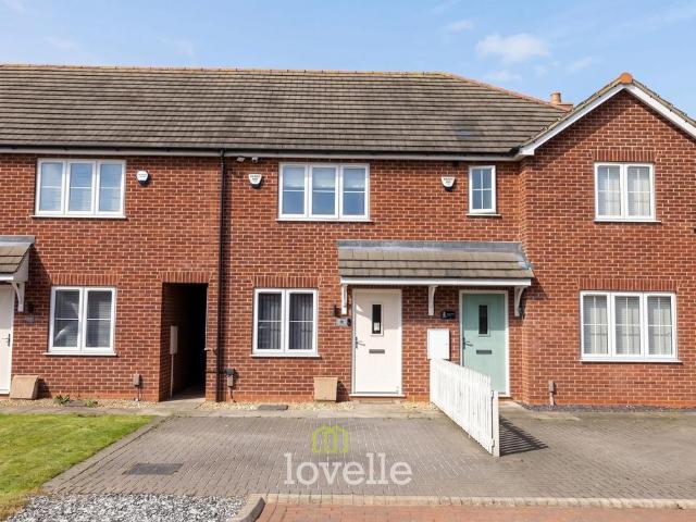 2 bedroom terraced house for sale