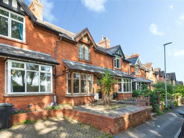 2 bedroom terraced house for sale