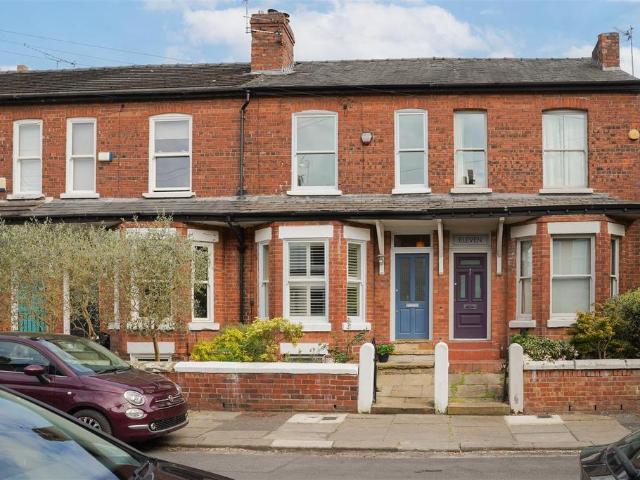 2 bedroom terraced house for sale