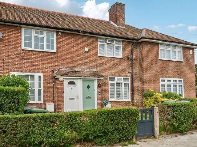 2 bedroom terraced house for sale