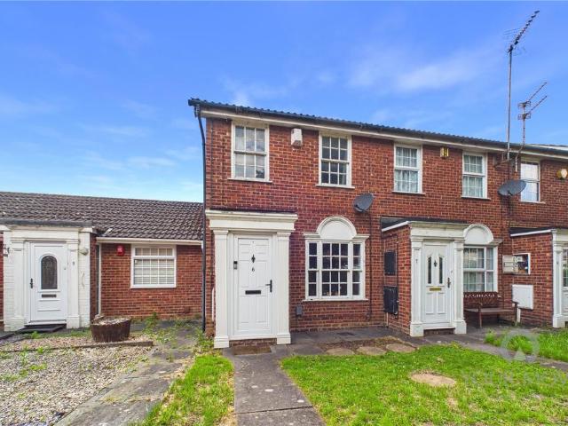 2 bedroom terraced house for sale