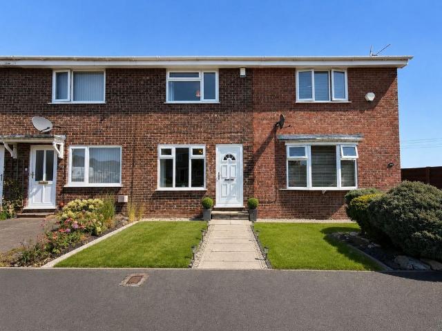2 bedroom terraced house for sale