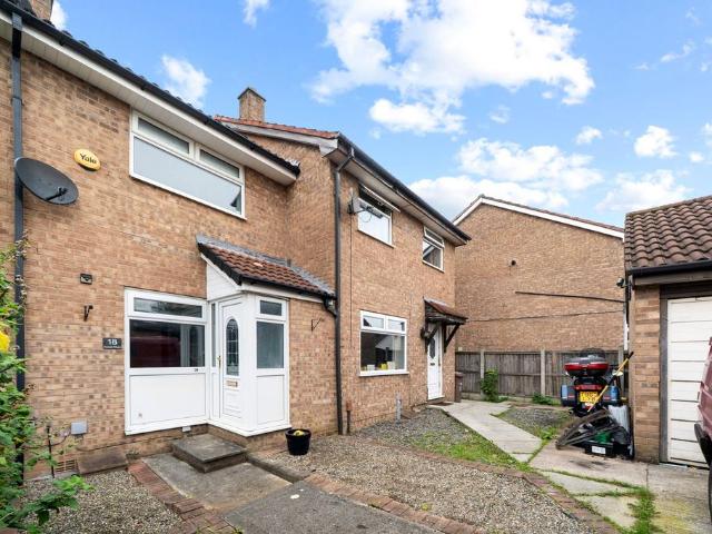 2 bedroom terraced house for sale