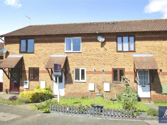 2 bedroom terraced house for sale