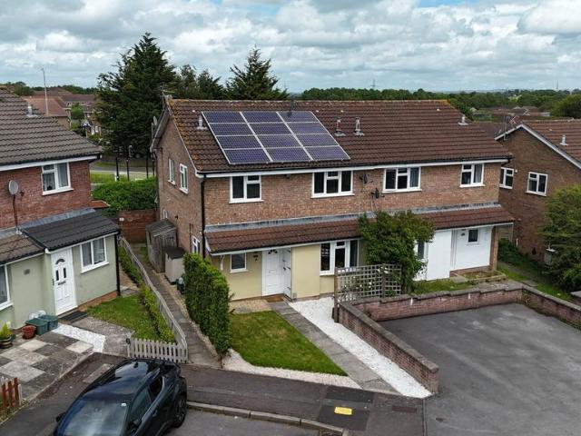 2 bedroom terraced house for sale