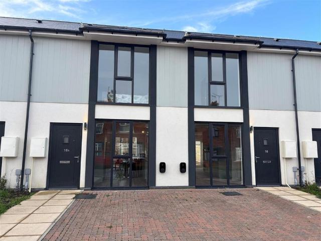 2 bedroom terraced house for sale