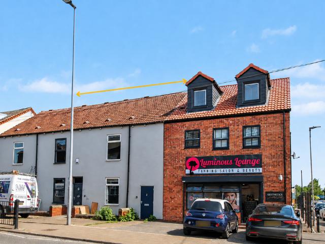 2 bedroom terraced house for sale