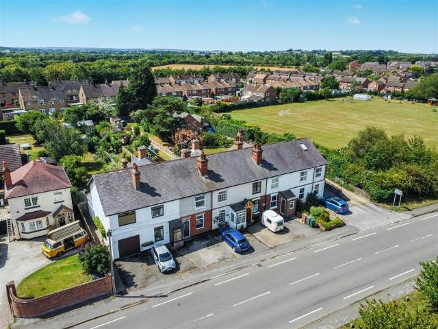 2 bedroom terraced house for sale