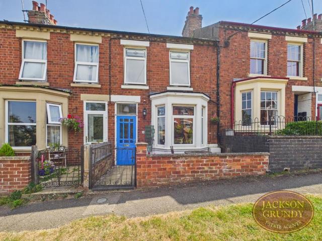 2 bedroom terraced house for sale