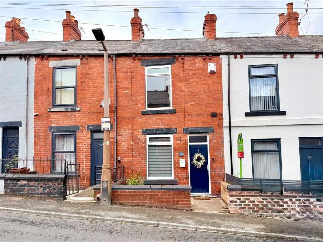 2 bedroom terraced house for sale