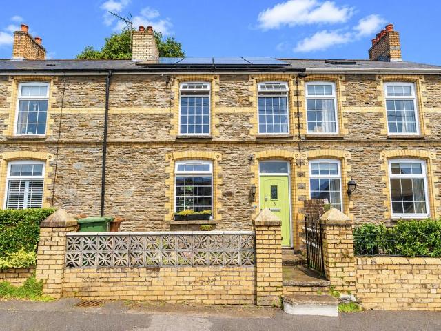 2 bedroom terraced house for sale