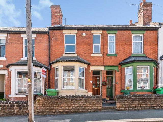2 bedroom terraced house for sale