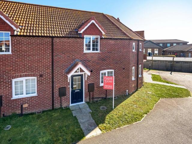 2 bedroom terraced house for sale