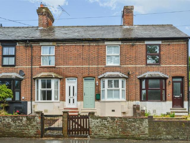 2 bedroom terraced house for sale