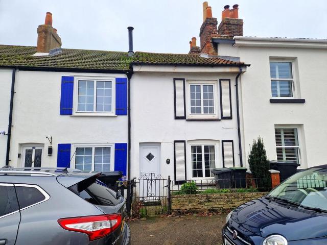 2 bedroom terraced house for sale