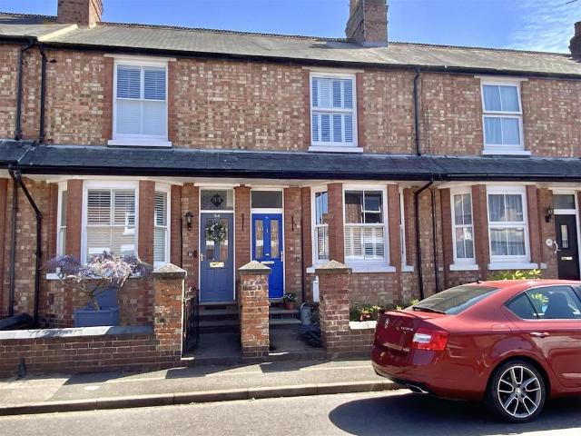 2 bedroom terraced house for sale