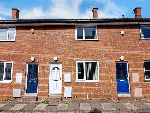 2 bedroom terraced house for sale
