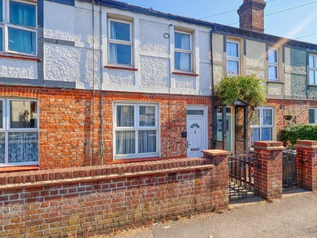 2 bedroom terraced house for sale