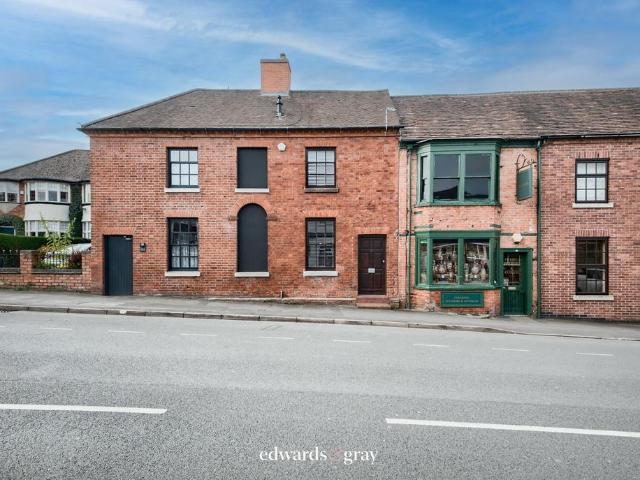 2 bedroom terraced house for sale