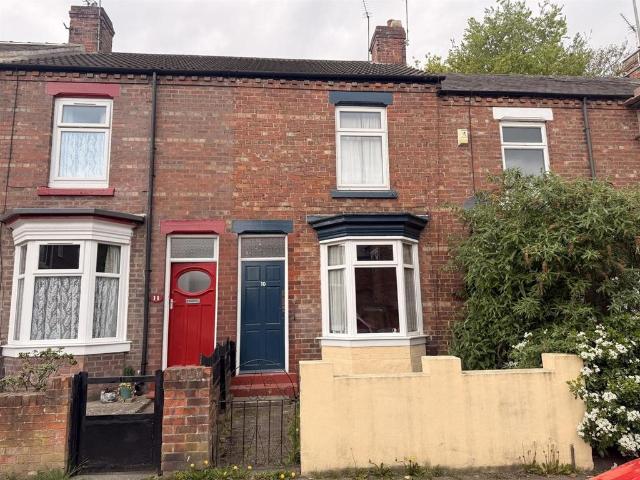 2 bedroom terraced house for sale