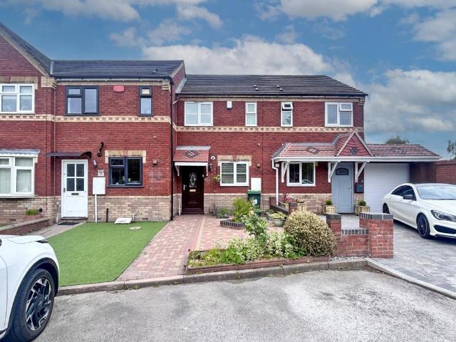 2 bedroom terraced house for sale
