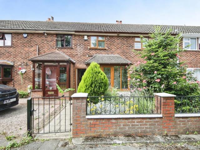 2 bedroom terraced house for sale