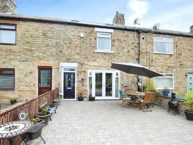 2 bedroom terraced house for sale