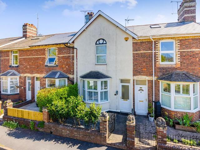 2 bedroom terraced house for sale