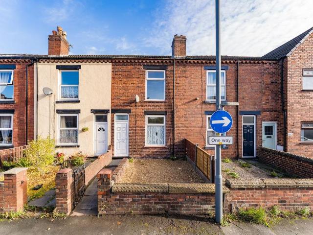 2 bedroom terraced house for sale