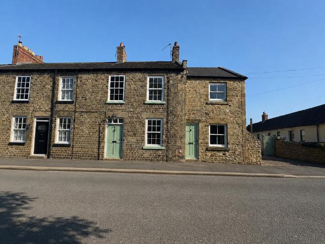 2 bedroom terraced house for sale
