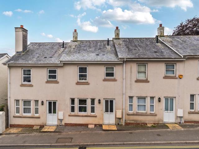 2 bedroom terraced house for sale