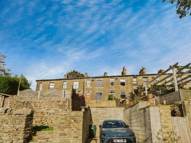 2 bedroom terraced house for sale
