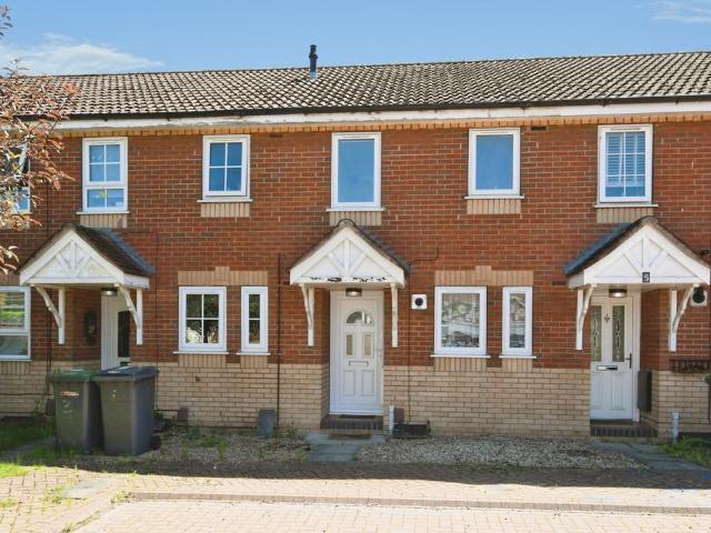 2 bedroom terraced house for sale