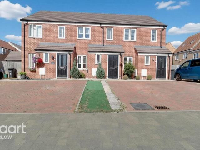 2 bedroom terraced house for sale