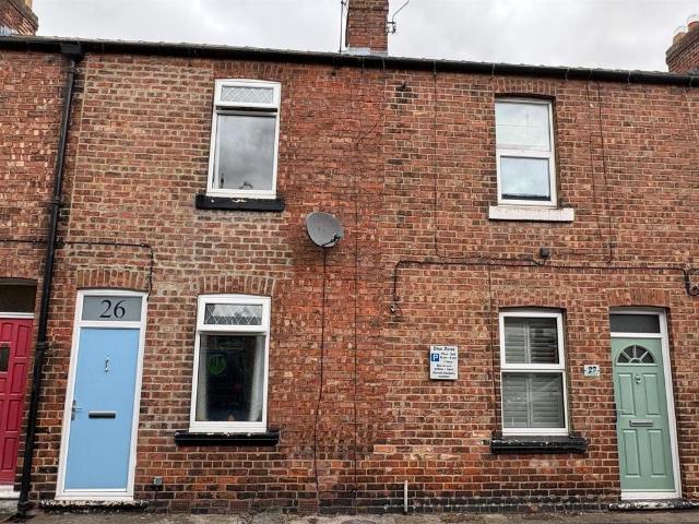 2 bedroom terraced house for sale