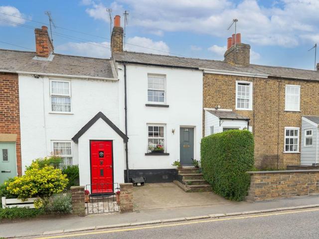 2 bedroom terraced house for sale