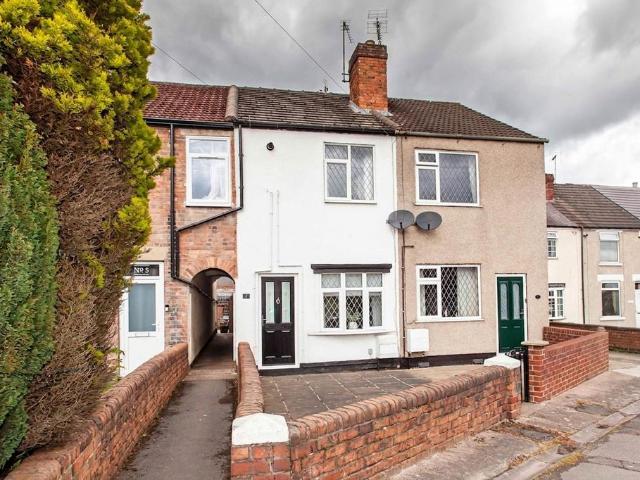 2 bedroom terraced house for sale