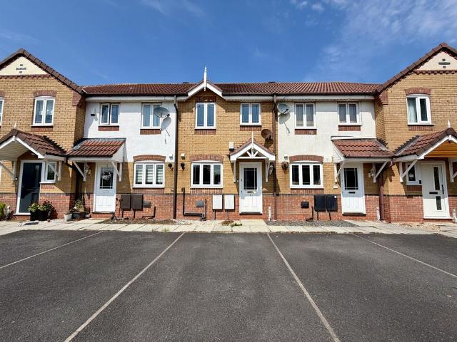 2 bedroom terraced house for sale