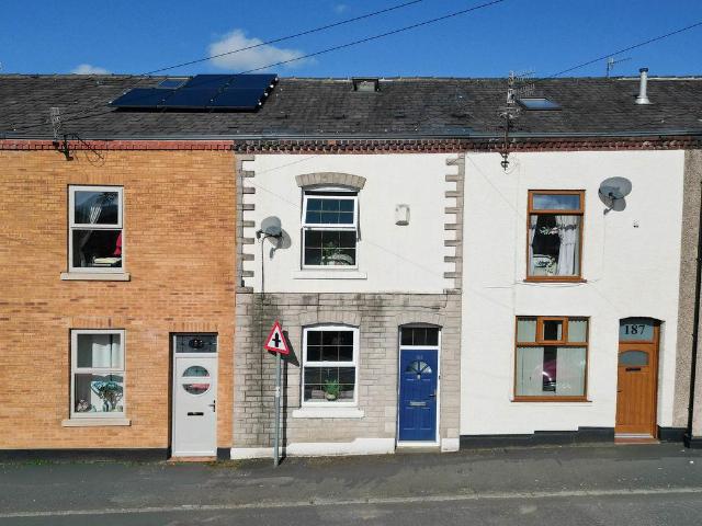 2 bedroom terraced house for sale