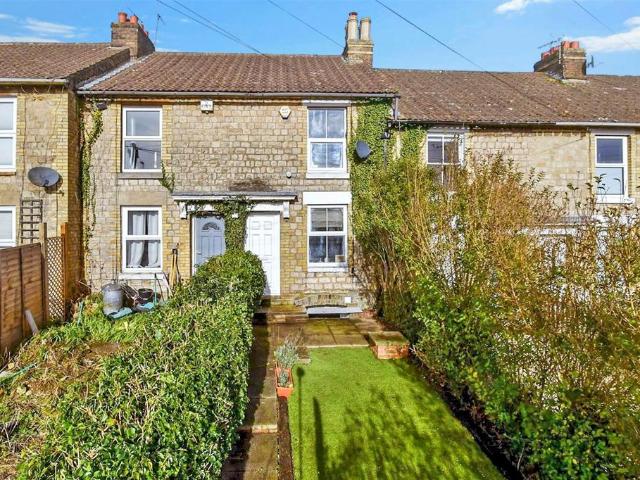 2 bedroom terraced house for sale