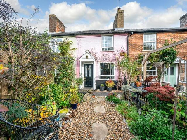 2 bedroom terraced house for sale
