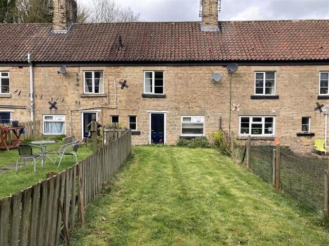 2 bedroom terraced house for sale